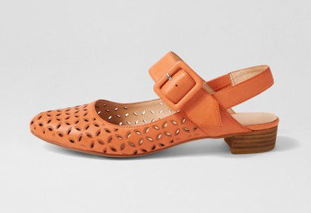 Django & Juliette: Ekin Orange – Best Fit Shoes